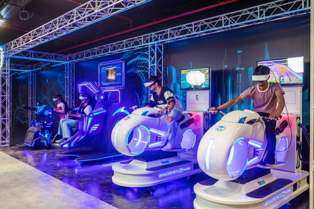 Virtual Reality Game Arcade with High Speed VR Race Simulator - ITS NOT ...